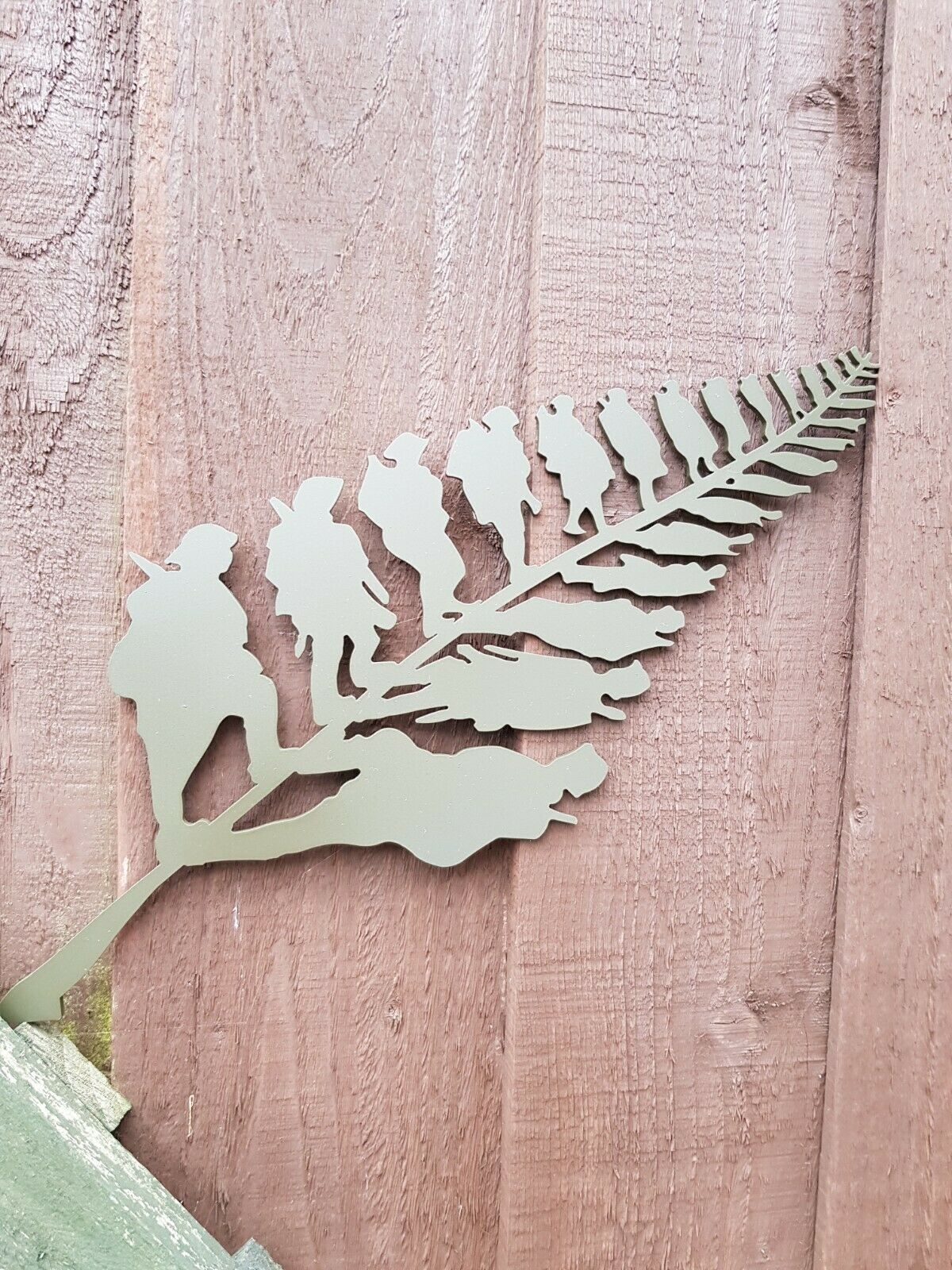 Metal Fern Leaf Soldier Silhouette Green | Metal Soldiers